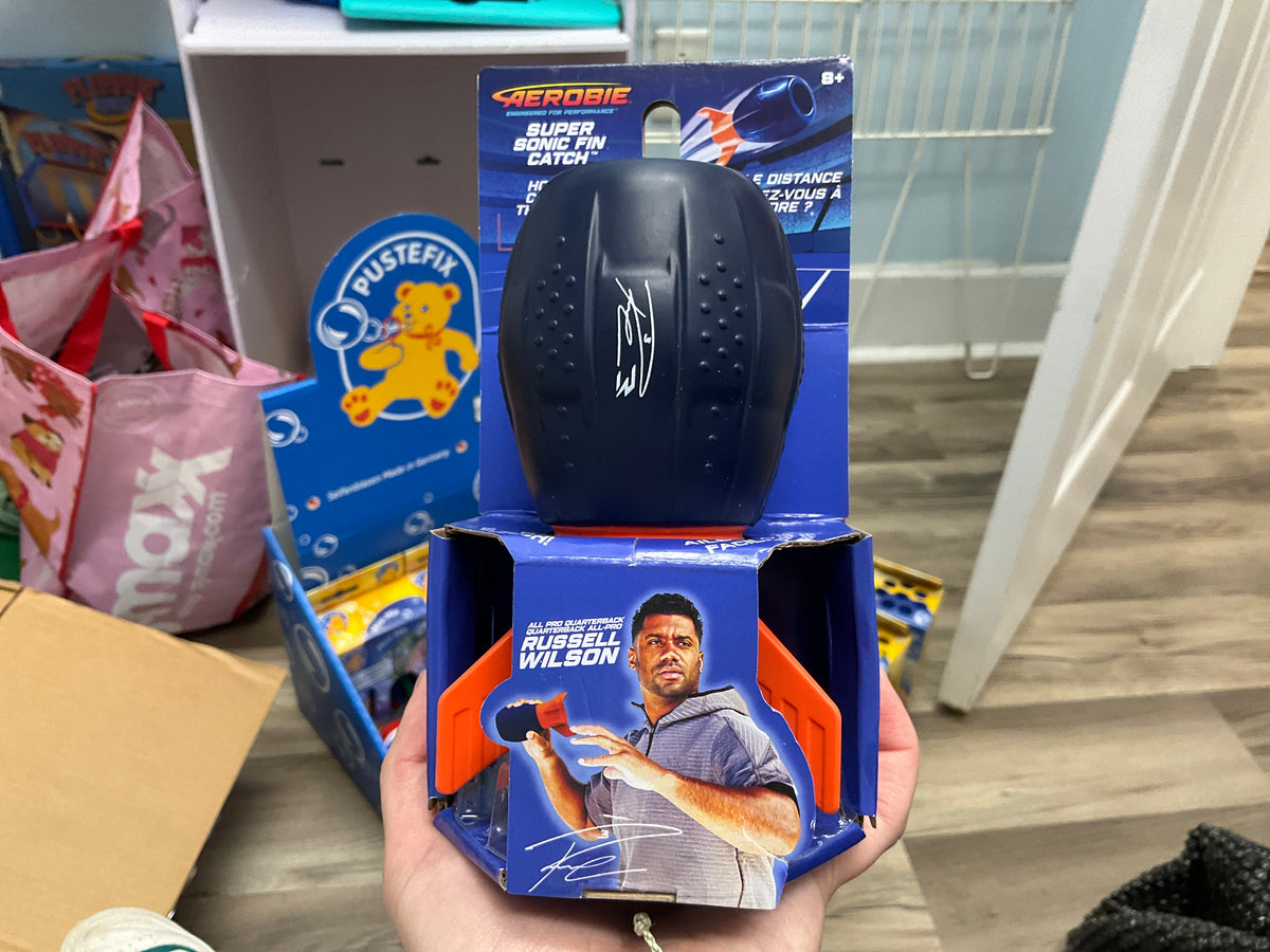 Aerobie Super Sonic Fin Catch – Orange Otter Toys